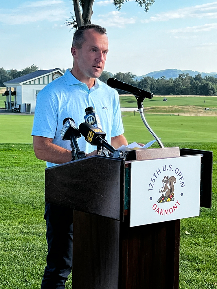 Passing of the Torch – The U.S. Open Trophy has arrived at Oakmont ...